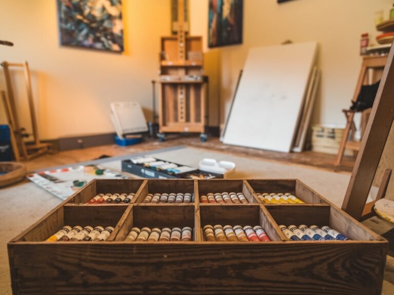 8 Acrylic Paint Tube Storage Ideas to Organize Your Art Room - Billy ...